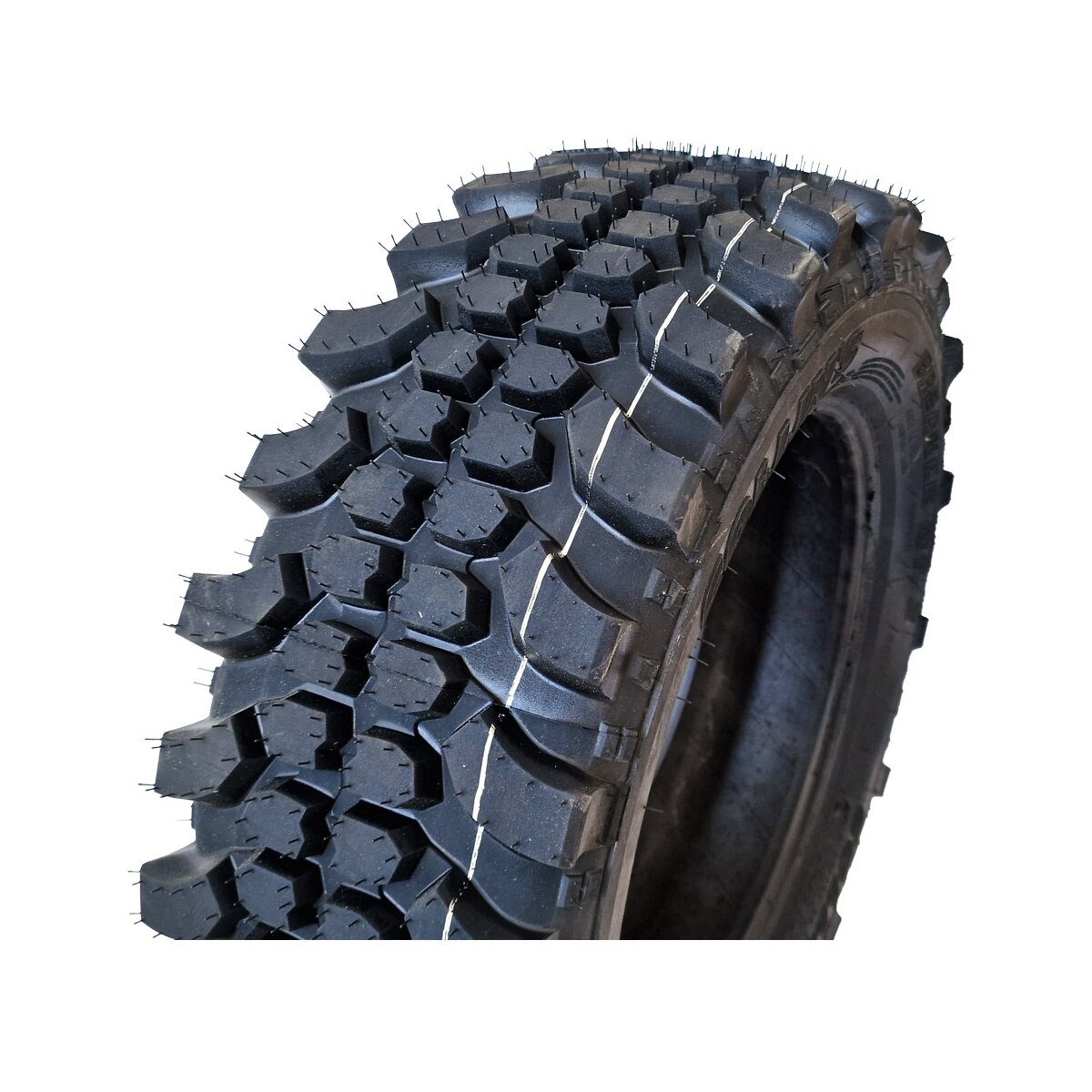 Lada Niva Grobstolliger Reifen 175/80, R16, grobes Profil, Ganzjahres ...